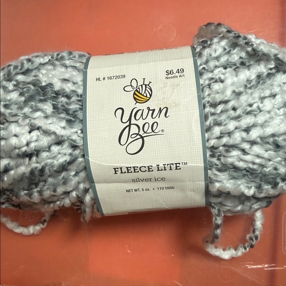 Yarn Bee | Other | Fleece Lite Yarn In Color Silver Ice Yarn Bee ...